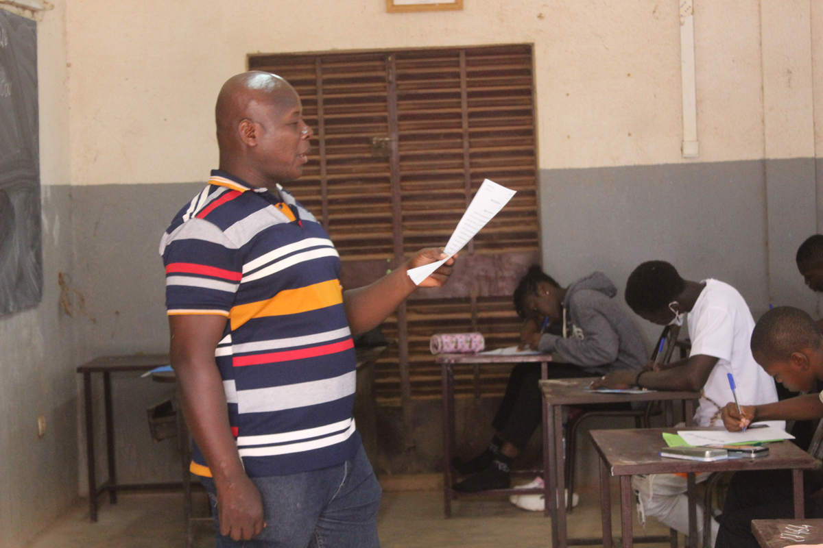 Examens 2024: dans le stress de la composition du BEPC et du BEP ...